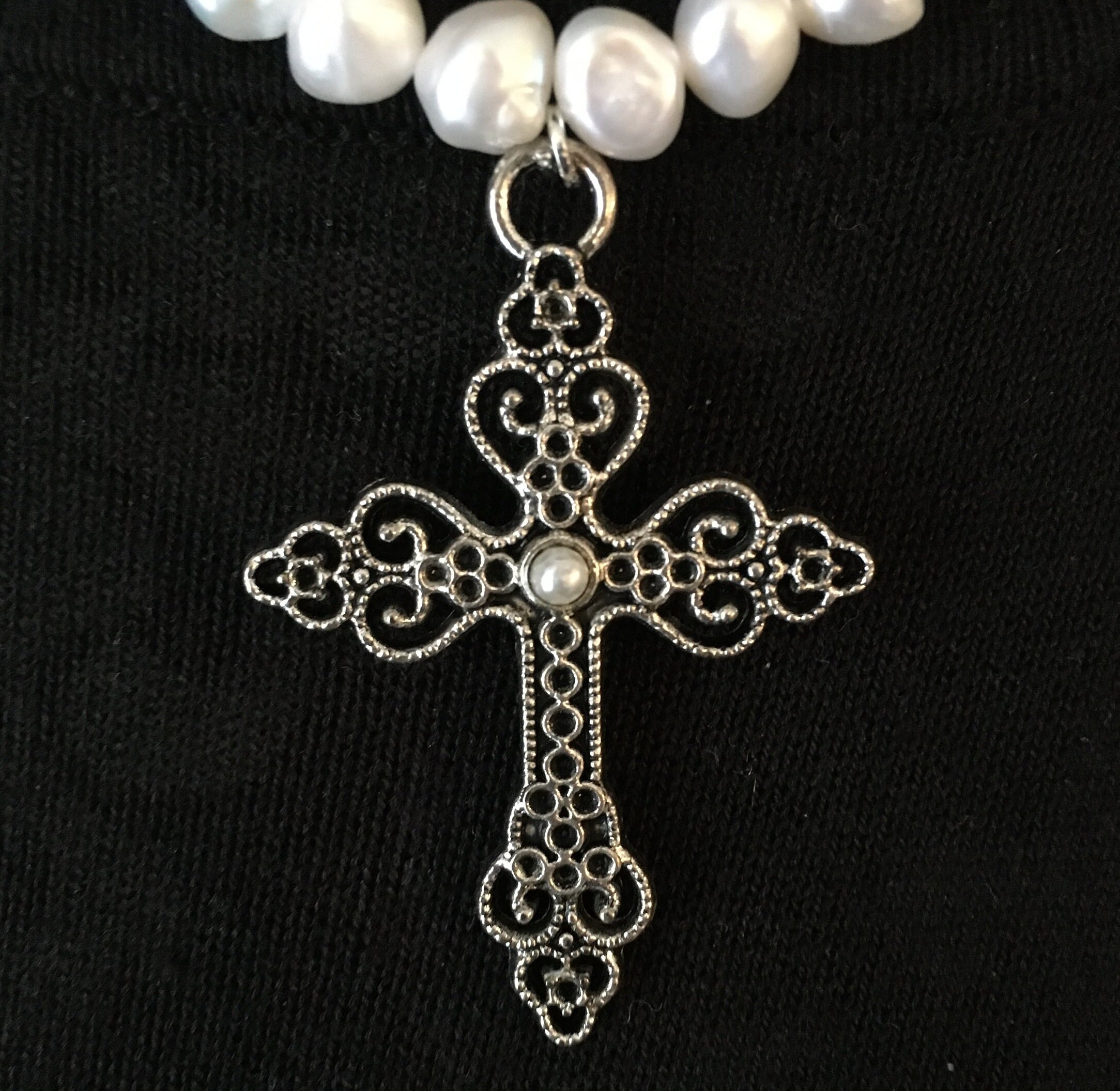 The Tudors Princess Elizabeth Renaissance Cross Real Natural Pearl ...