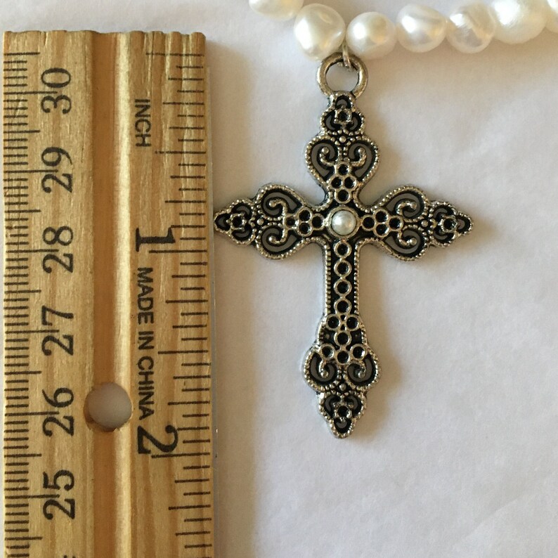 The Tudors Princess Elizabeth Renaissance Cross Real Pearl Necklace ...