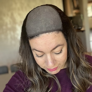 100% Human Hair Kosher Wig Sheitel 21 Inch Amelia Wavy Large Cap Hat ...