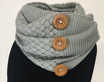 Scarf with buttons | Etsy