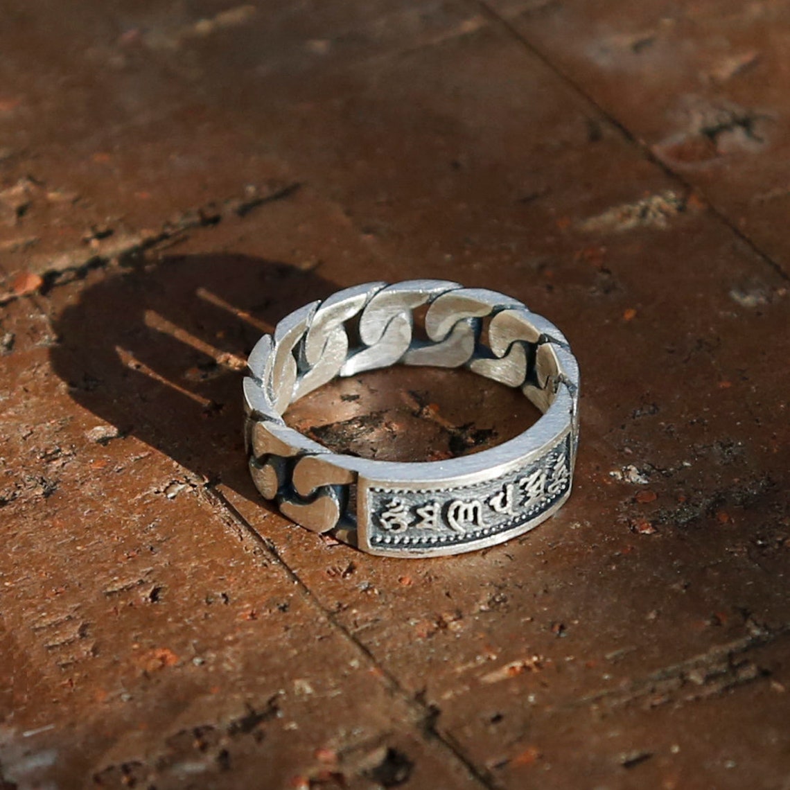 Chain-style Buddhist Prayer Om Ring, Sterling Silver Tibetan Buddhism ...