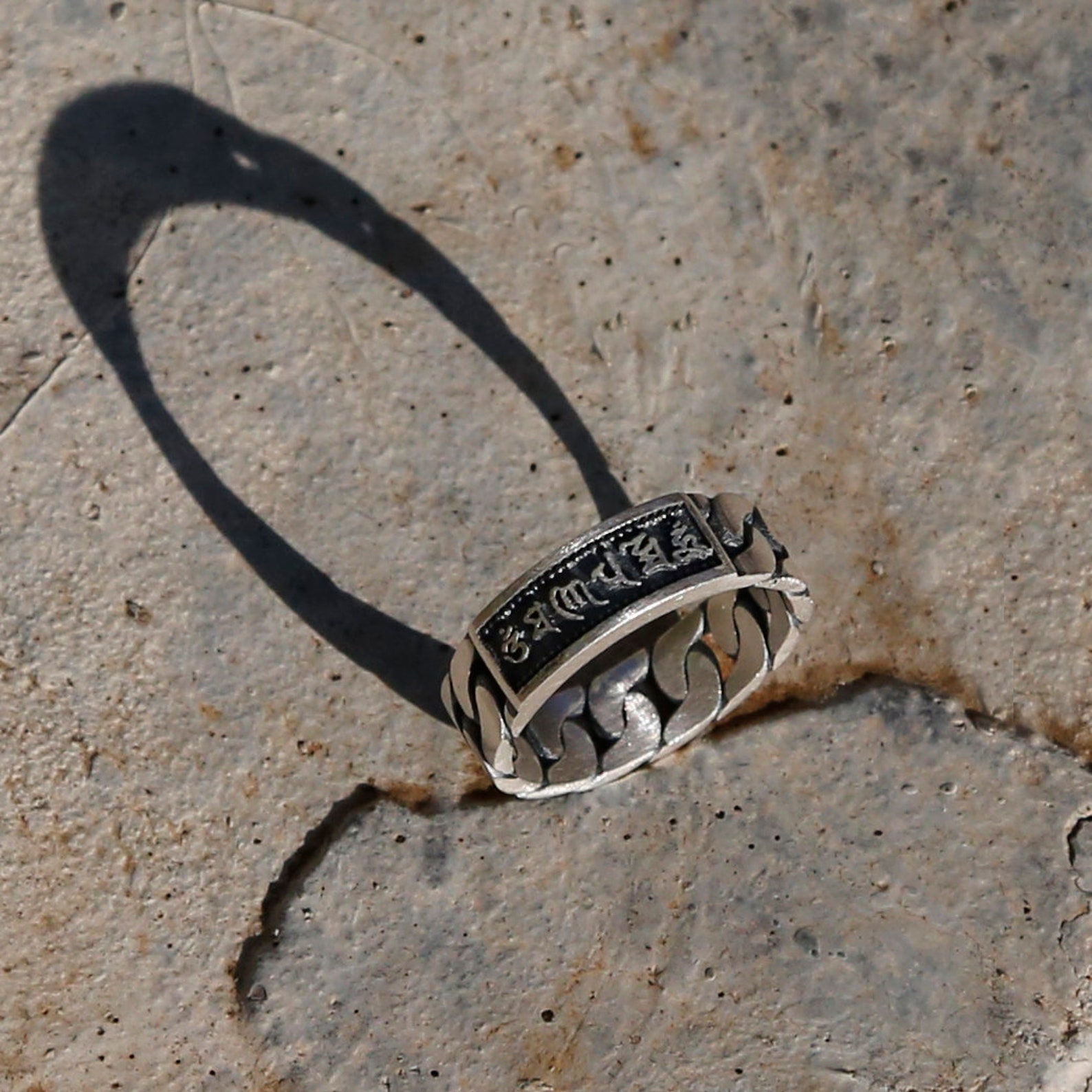 Chain-style Buddhist Prayer Om Ring, Sterling Silver Tibetan Buddhism ...