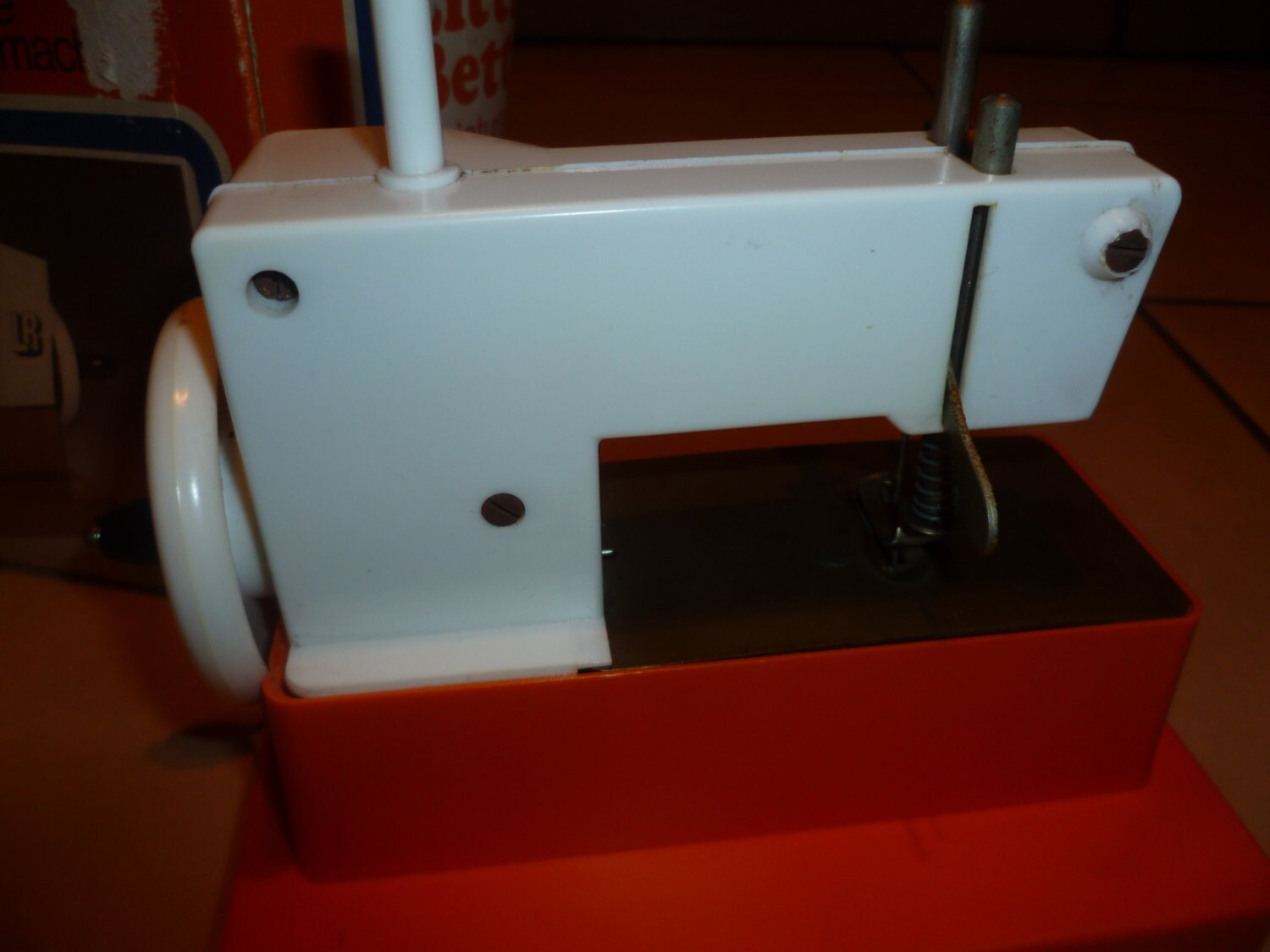 Little Betty Miniature Sewing Machine - Etsy UK