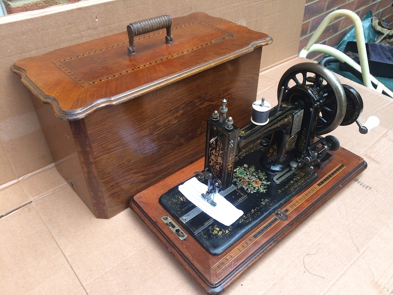 Antique Naumann Hand Crank Sewing Machine Vintage Home Decor - Etsy Canada