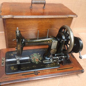 Antique Naumann Hand Crank Sewing Machine Vintage Home Decor - Etsy Canada