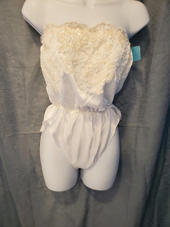 Flora Nikrooz White Strapless Teddy Alencon Lace, Seq… - Gem