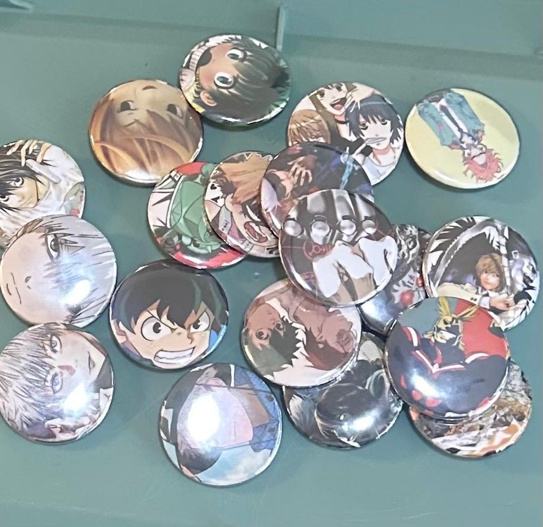 Random Set of 3 Anime Button Pins , Pinback Buttons ,manga Buttons - Etsy