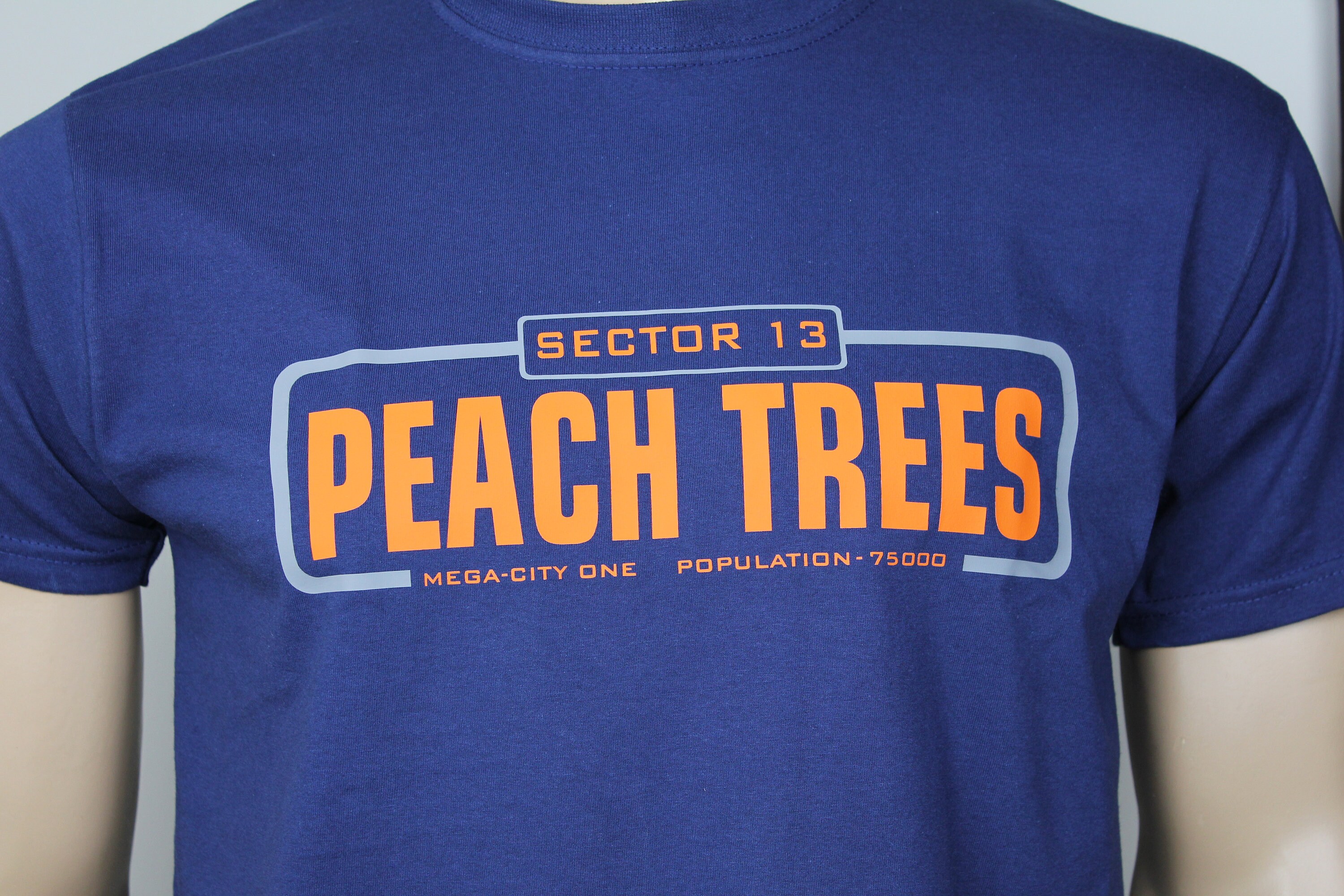 Judge Dredd Inspired Peach Trees Regular Fit T-shirt - Etsy