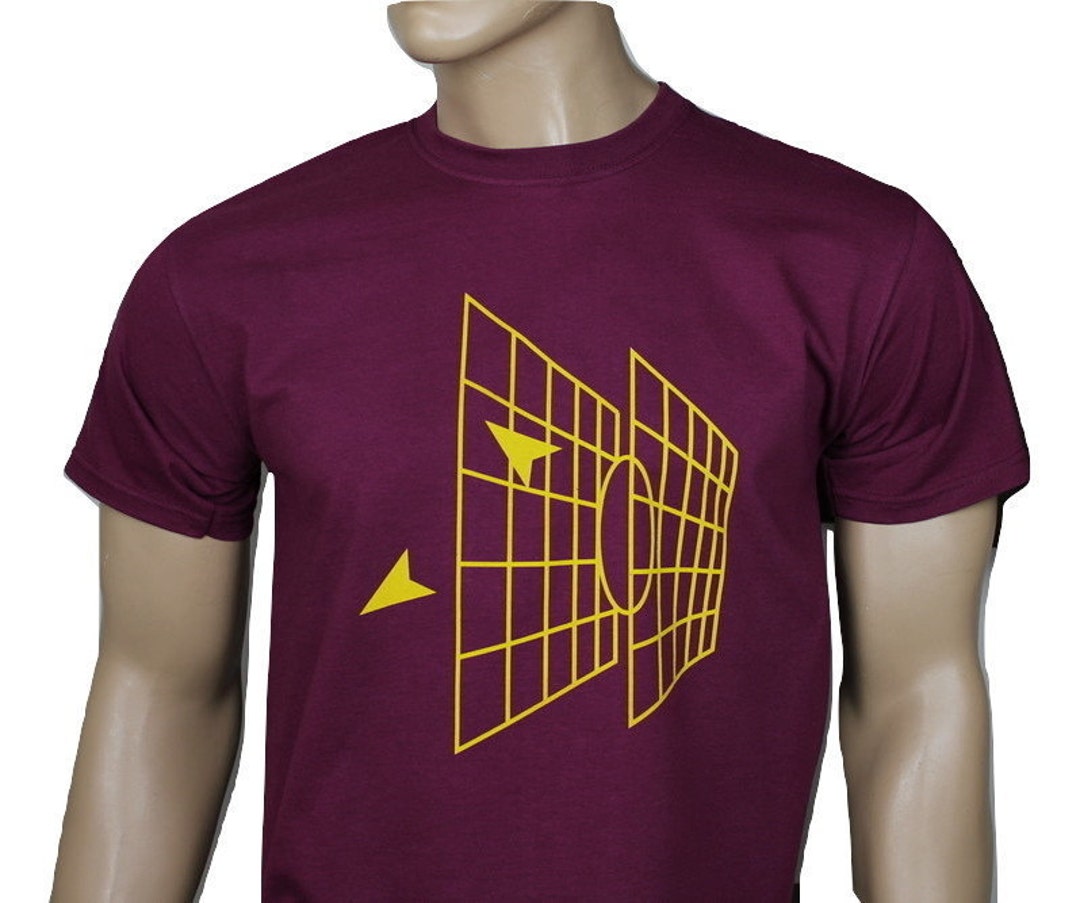 Star Wars Inspired Millennium Falcon Targeting Computer Regular Fit T ...
