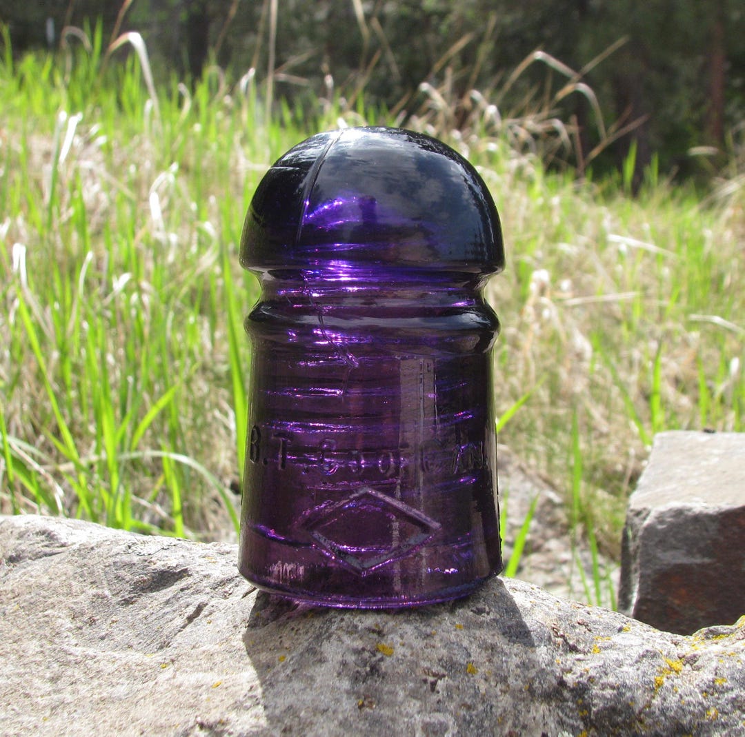 Royal Purple Canadian DIAMOND Insulator, BELL Telephone Company CANADA ...