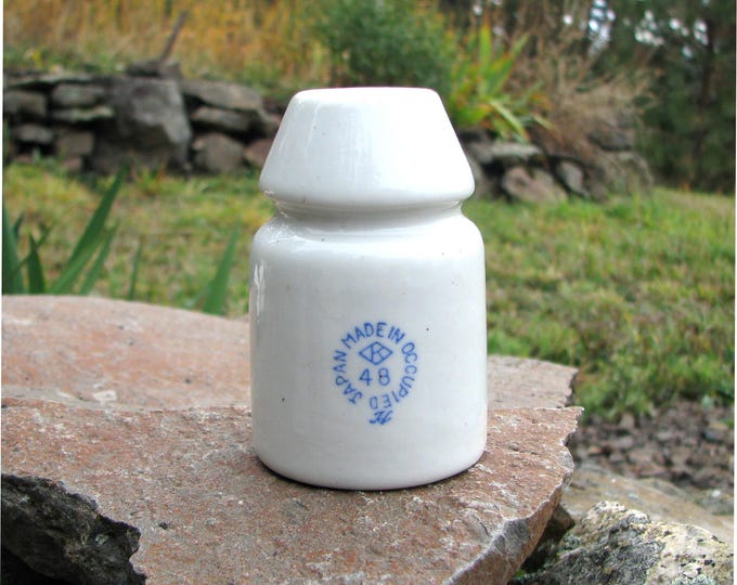 Old Made in OCCUPIED JAPAN White Porcelain Insulator, Diamond K JAPAN ...