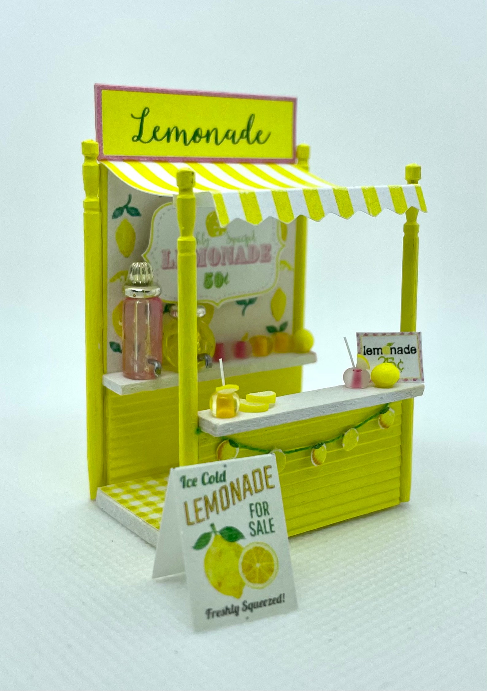 1:48 Lemonade Pop-up Shop KIT - Etsy