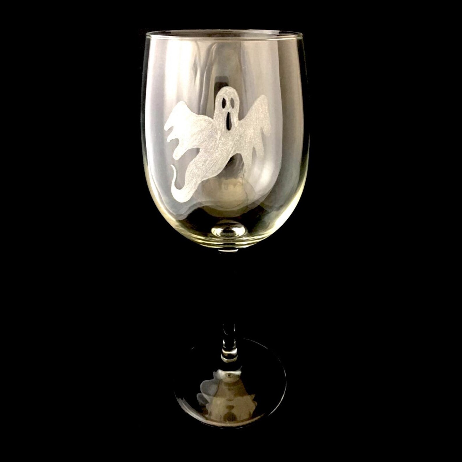 Scary ghost / Engraved wine glass / Halloween glassware | Etsy