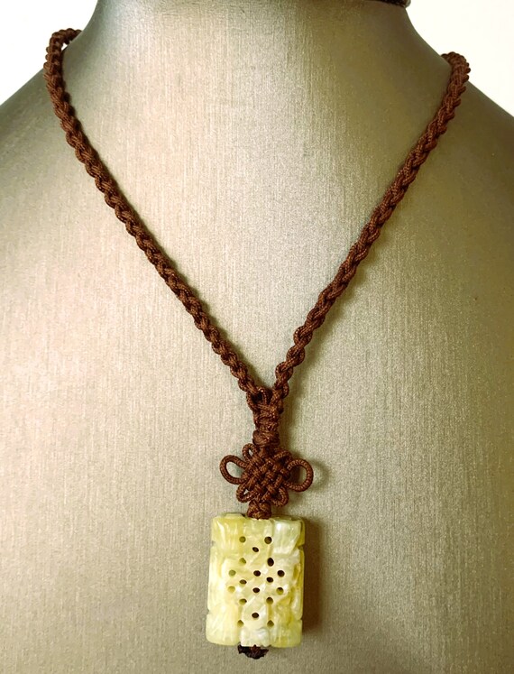 Vintage Chinese Carved Jade Endless Knot Necklace, Wo… - Gem