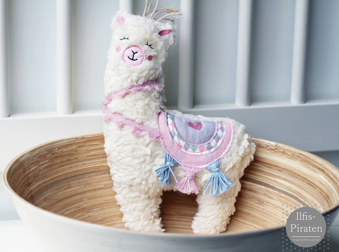 ITH Embroidery File Happy Lama 18x30 - Etsy