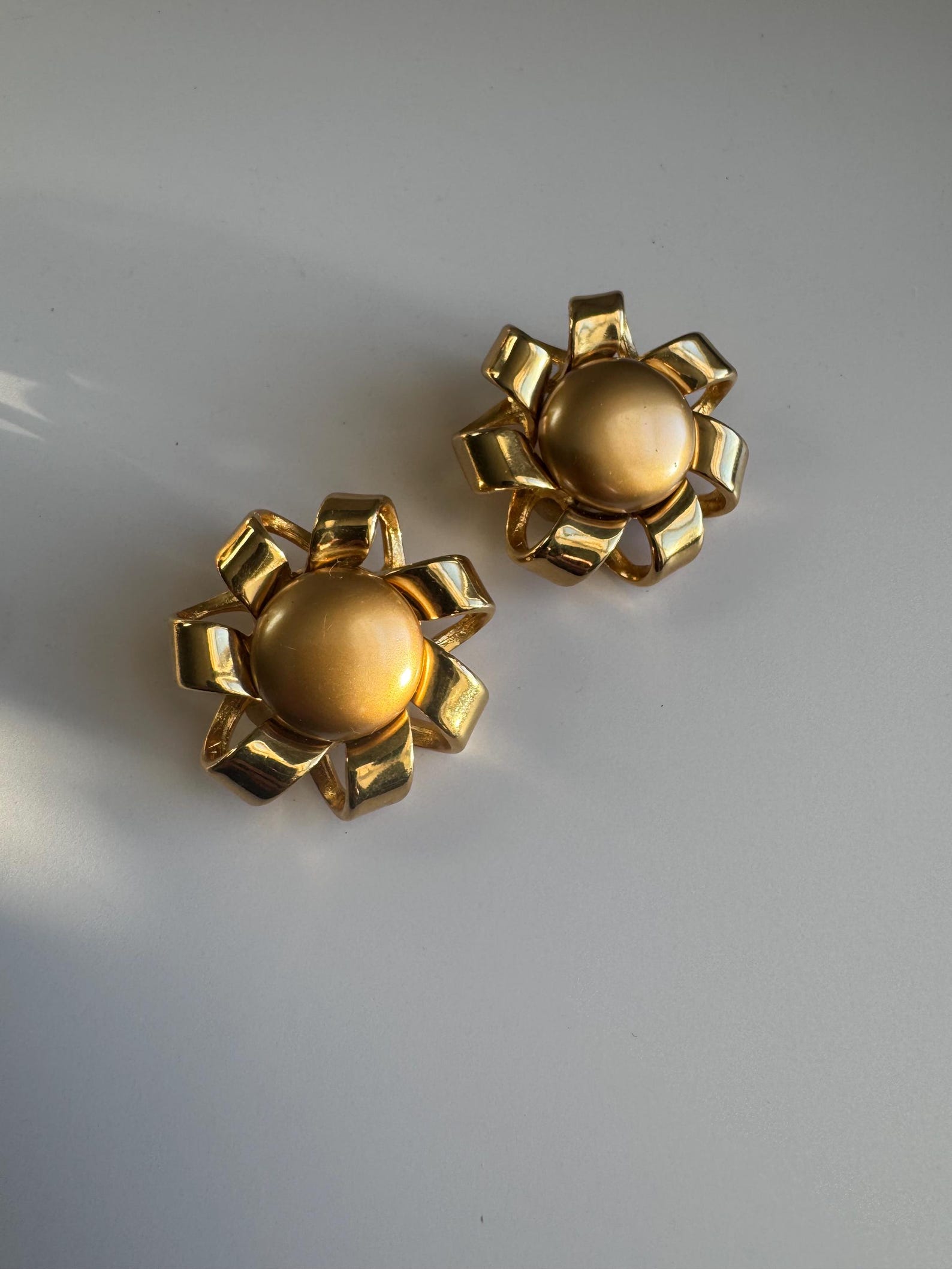 Vintage Gold Tone Erwin Pearl Flower Statement Clip on Earrings With ...