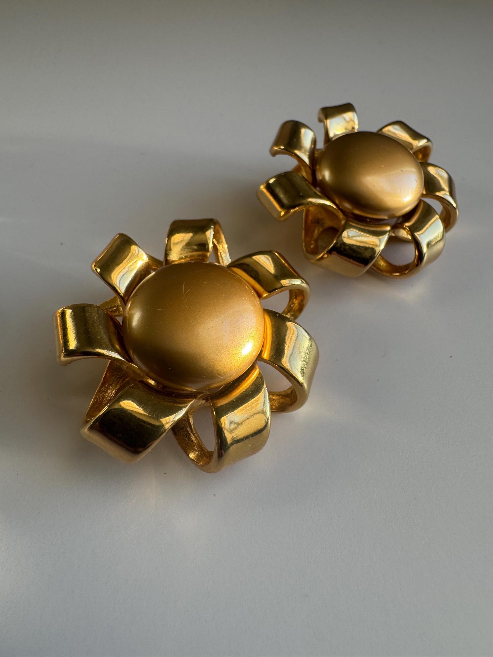Vintage Gold Tone Erwin Pearl Flower Statement Clip on Earrings With ...