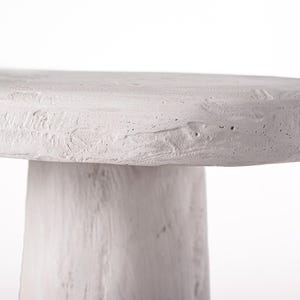 Modern Console Table | Three-legged Console Table | Mediterranean ...