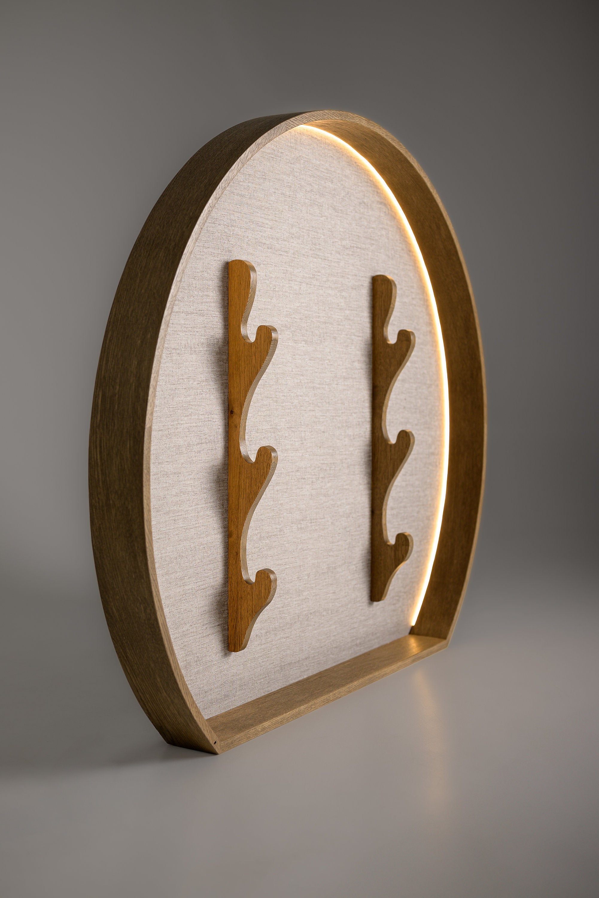 Katana Display Stand | Custom Product Display | Round Display Stand ...