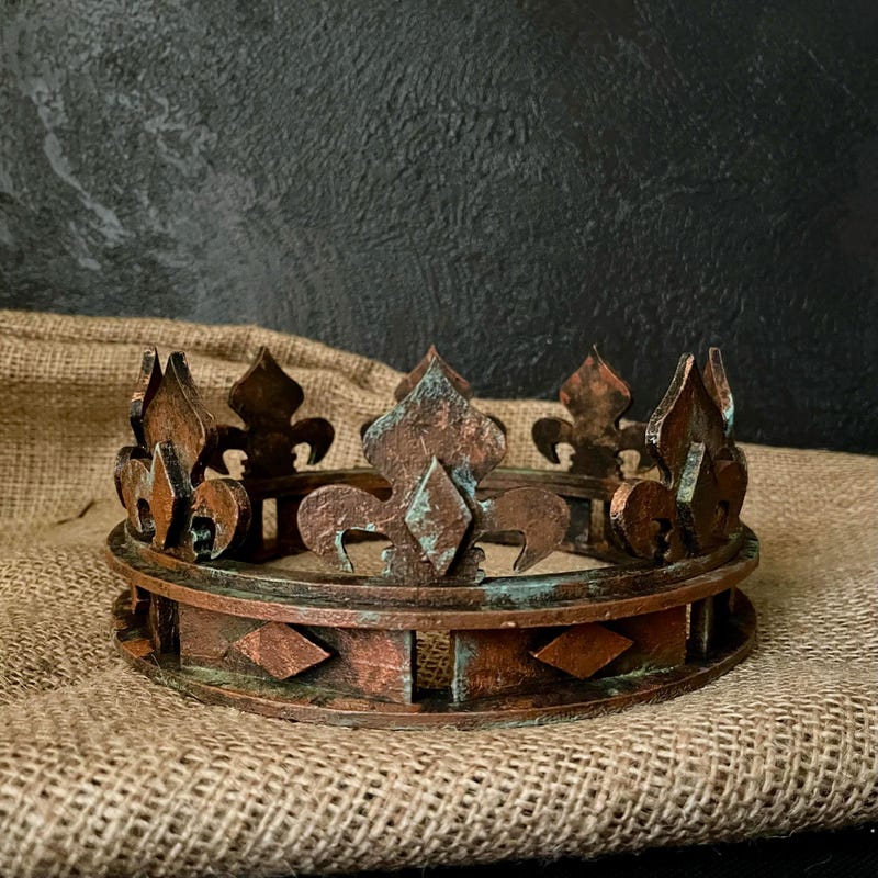 Rusty Crown - Etsy