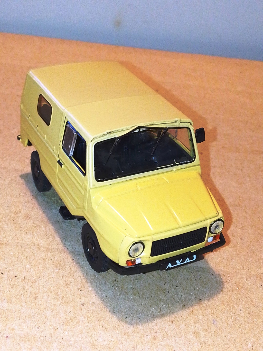 Luaz-969m, 1979-1992 USSR. Vintage. Collectible Car Model 1/43 Children ...