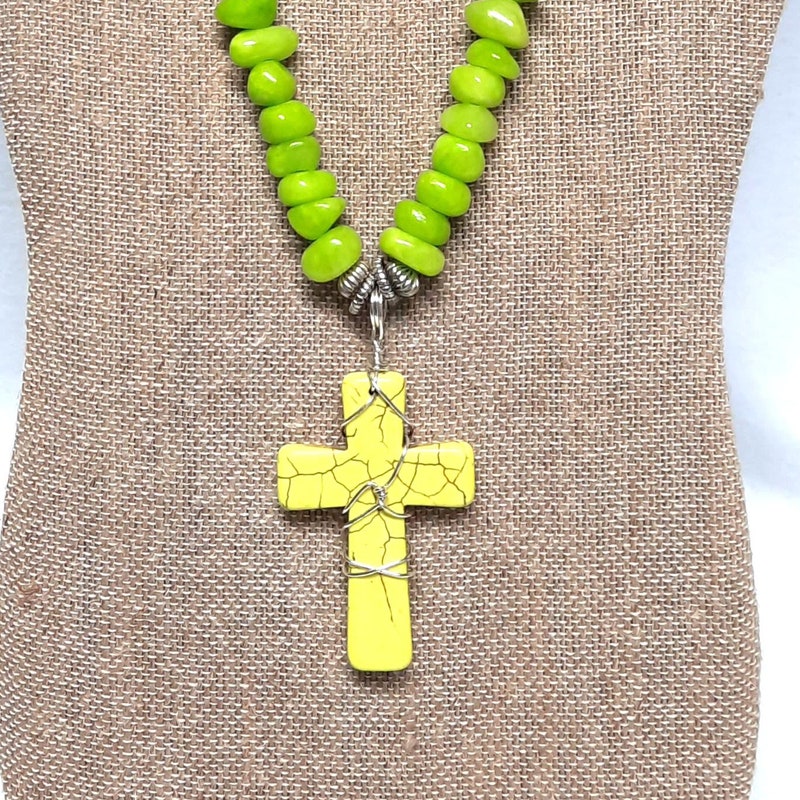 Lime Green Howlite - Etsy