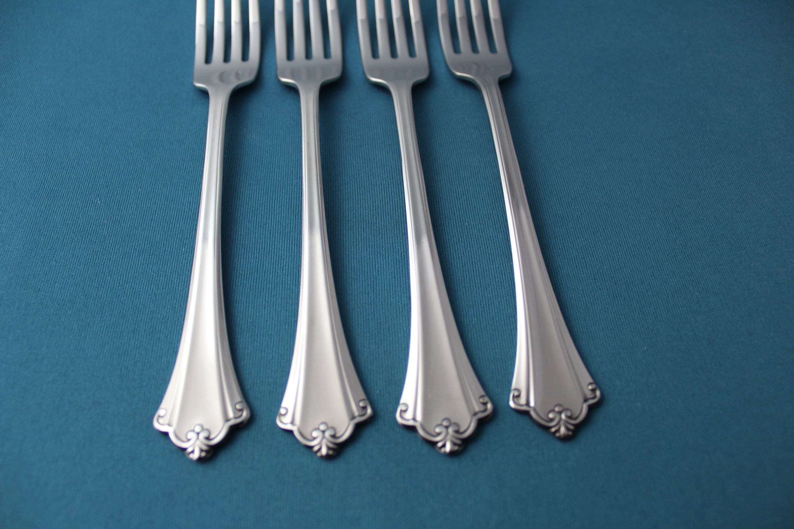 4 Dinner Forks Oneida Deluxe ANTICIPATION Stainless LIGHT USE 7 1/2 - Etsy