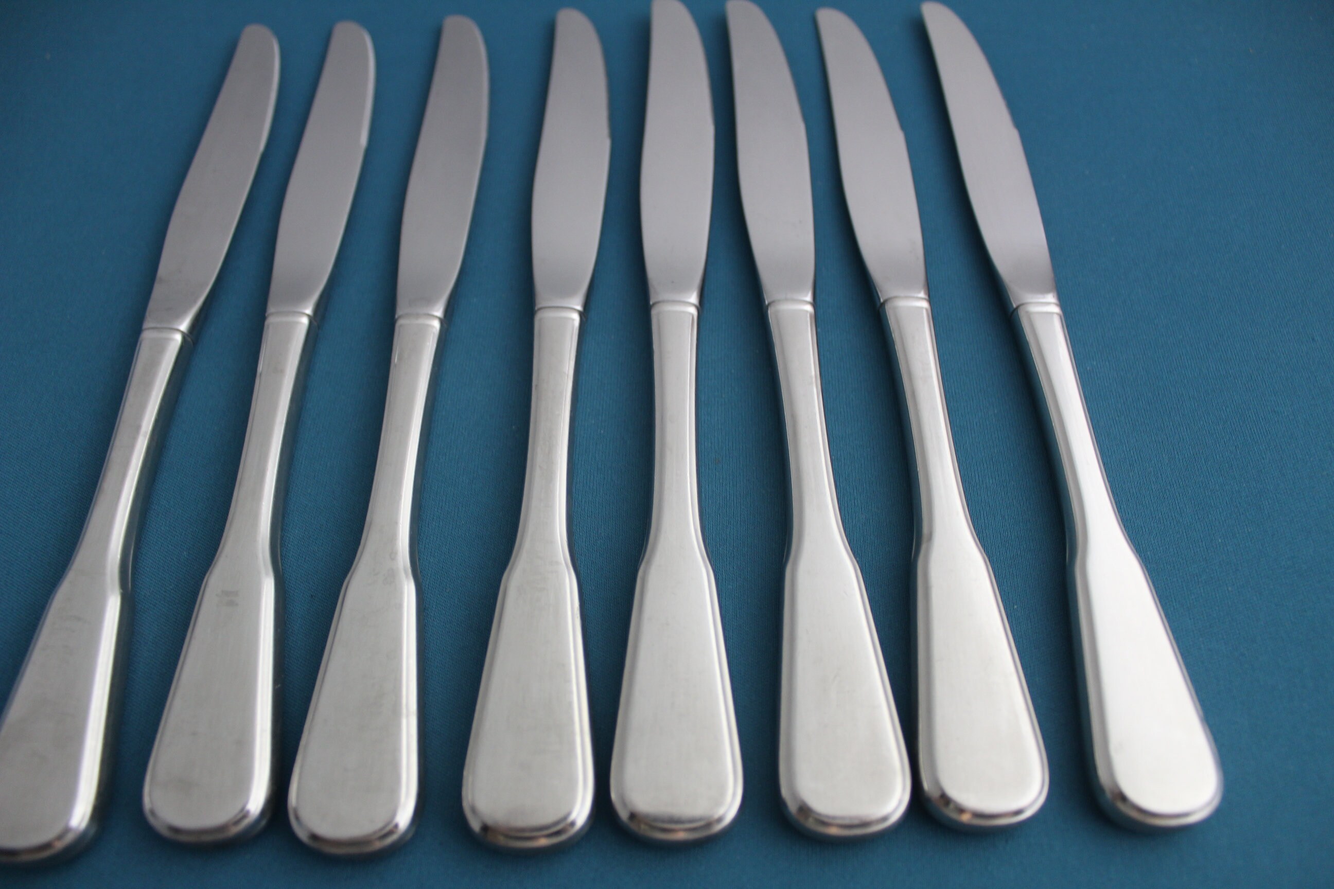 8 Dinner Knives Oneida INDEPENDENCE Deluxe Stainless 9 - Etsy