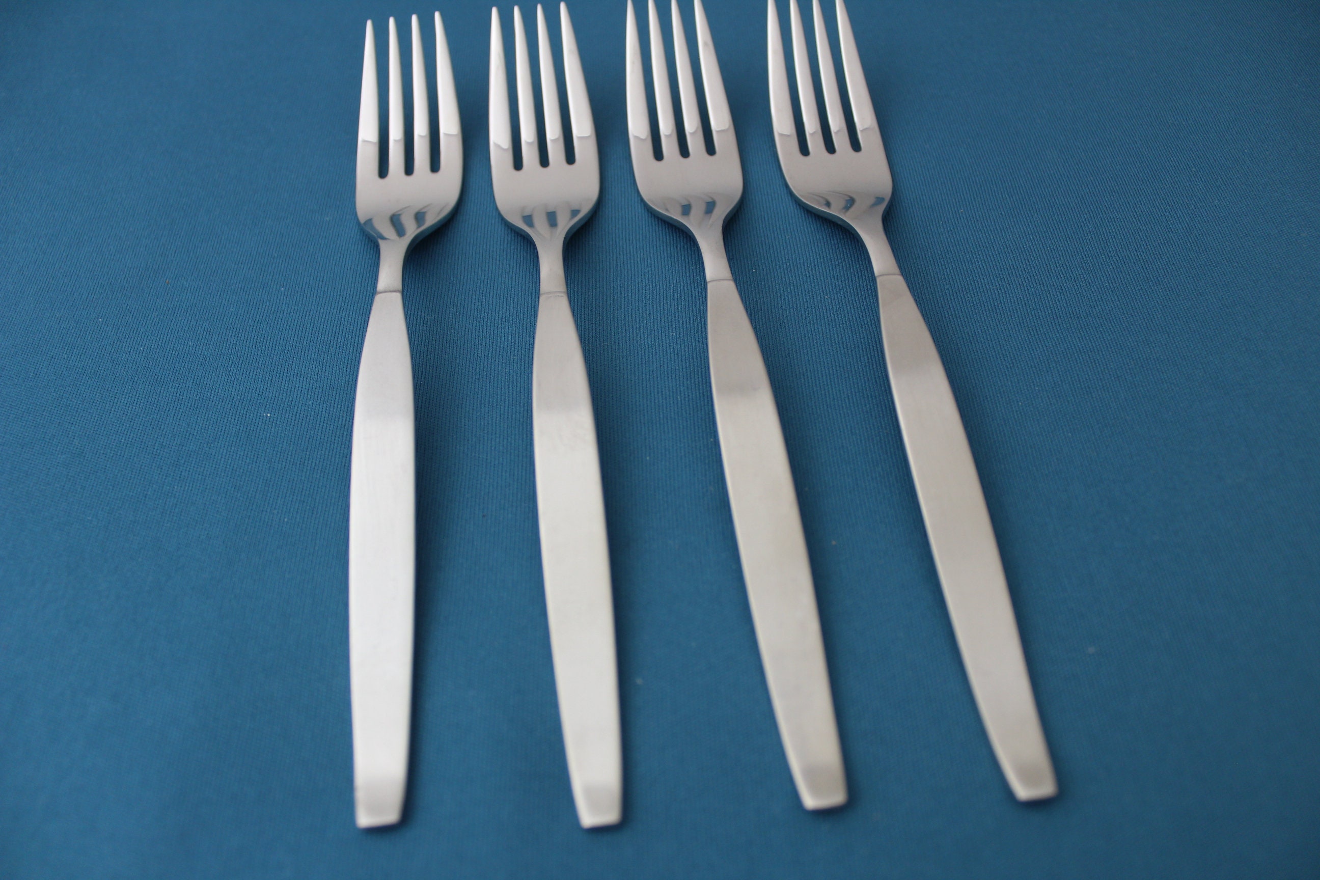 4 Dinner Forks Oneida Community FROSTFIRE Stainless NEW 7 1/4" - Etsy