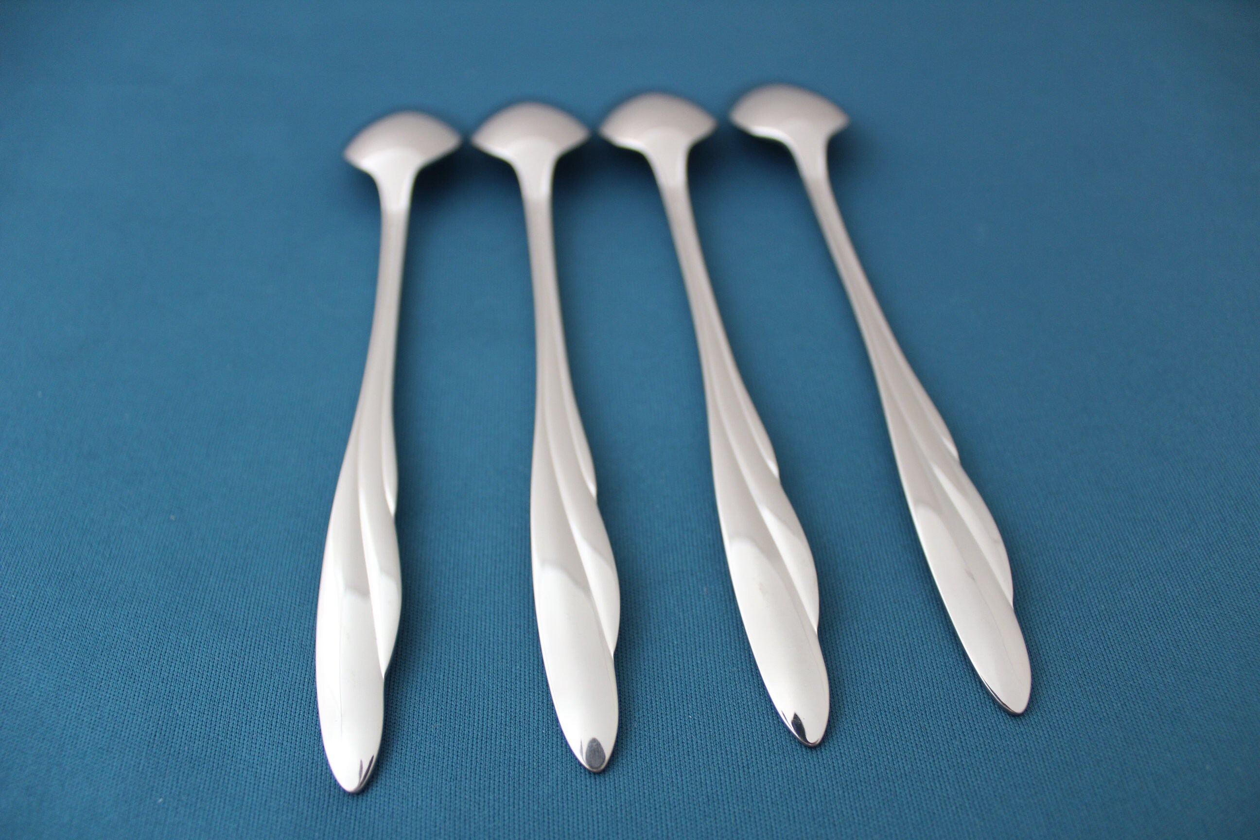 4 Iced Tea Spoons Oneida SHORELINE Glossy Community Stainless LIGHT USE ...