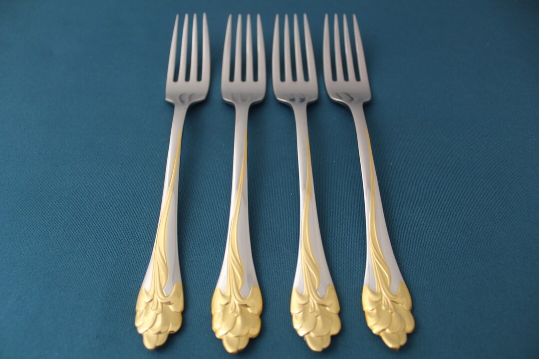 4 Dinner Forks Oneida GOLDEN AMARYLLIS Stainless Usa LIGHT Use 7 1/2 ...