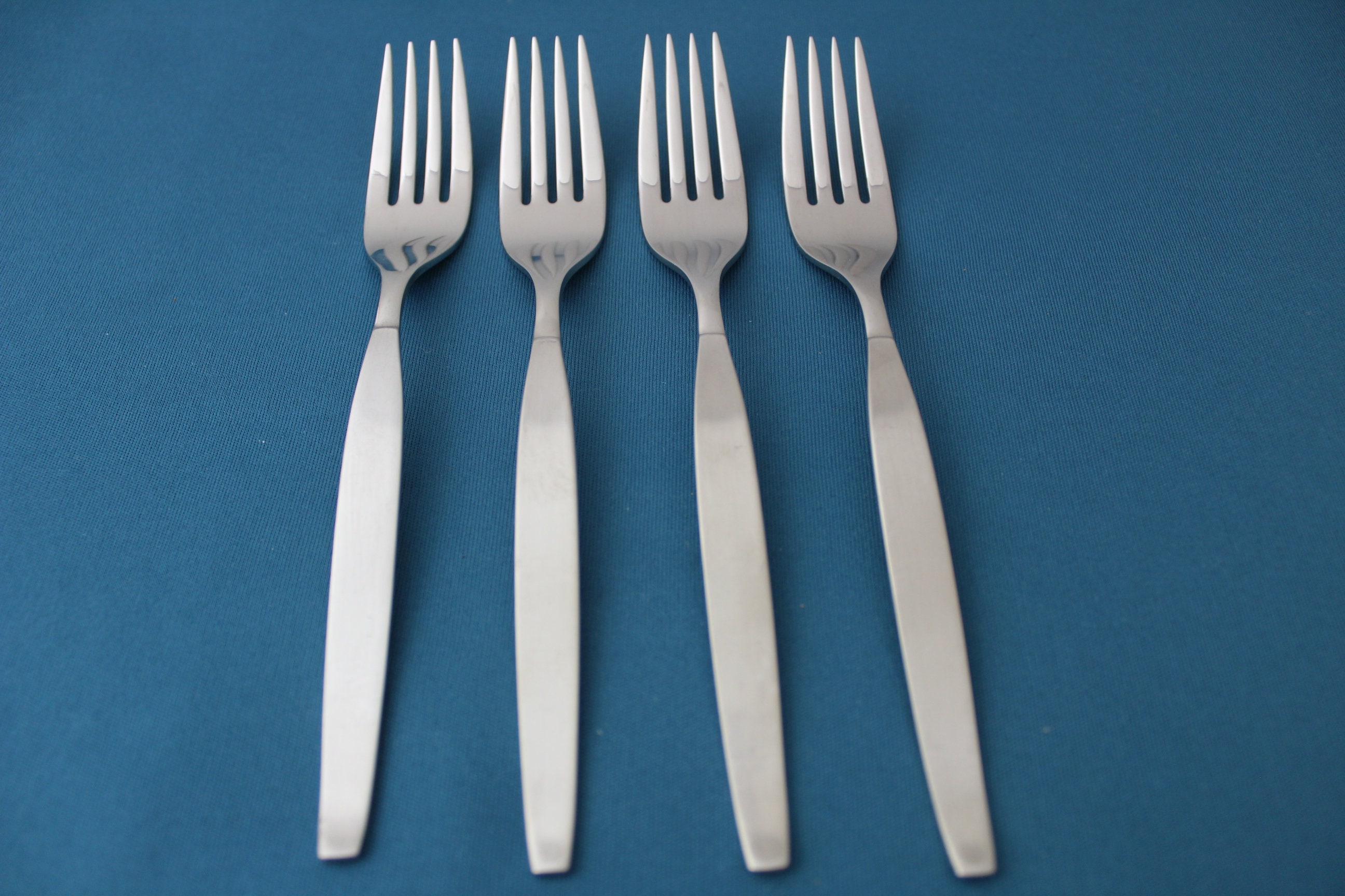 4 Dinner Forks Oneida Community FROSTFIRE Stainless NEW 7 1/4" - Etsy
