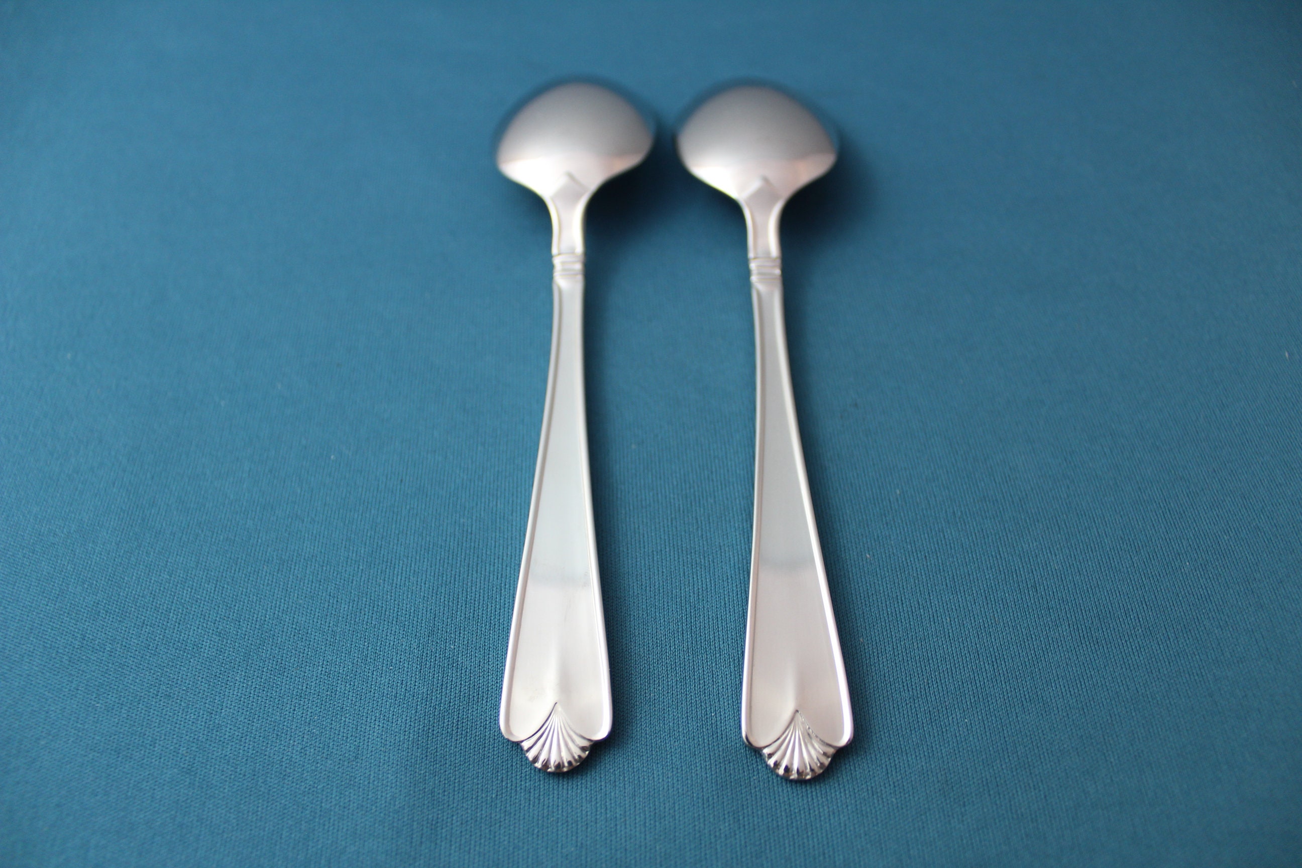 2 Place Oval Soup Spoons Wallace FRENCH SHELL 18/8 Rope Front Japan 6 7 ...
