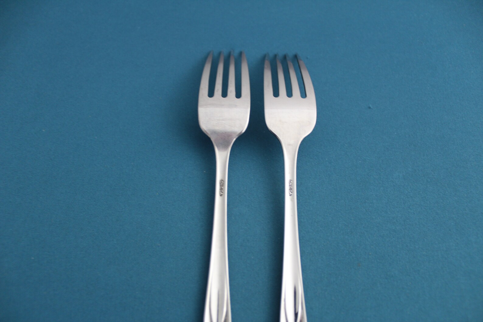 2 Dinner Forks Oneida KATRINA Stainless 7 1/4" - Etsy