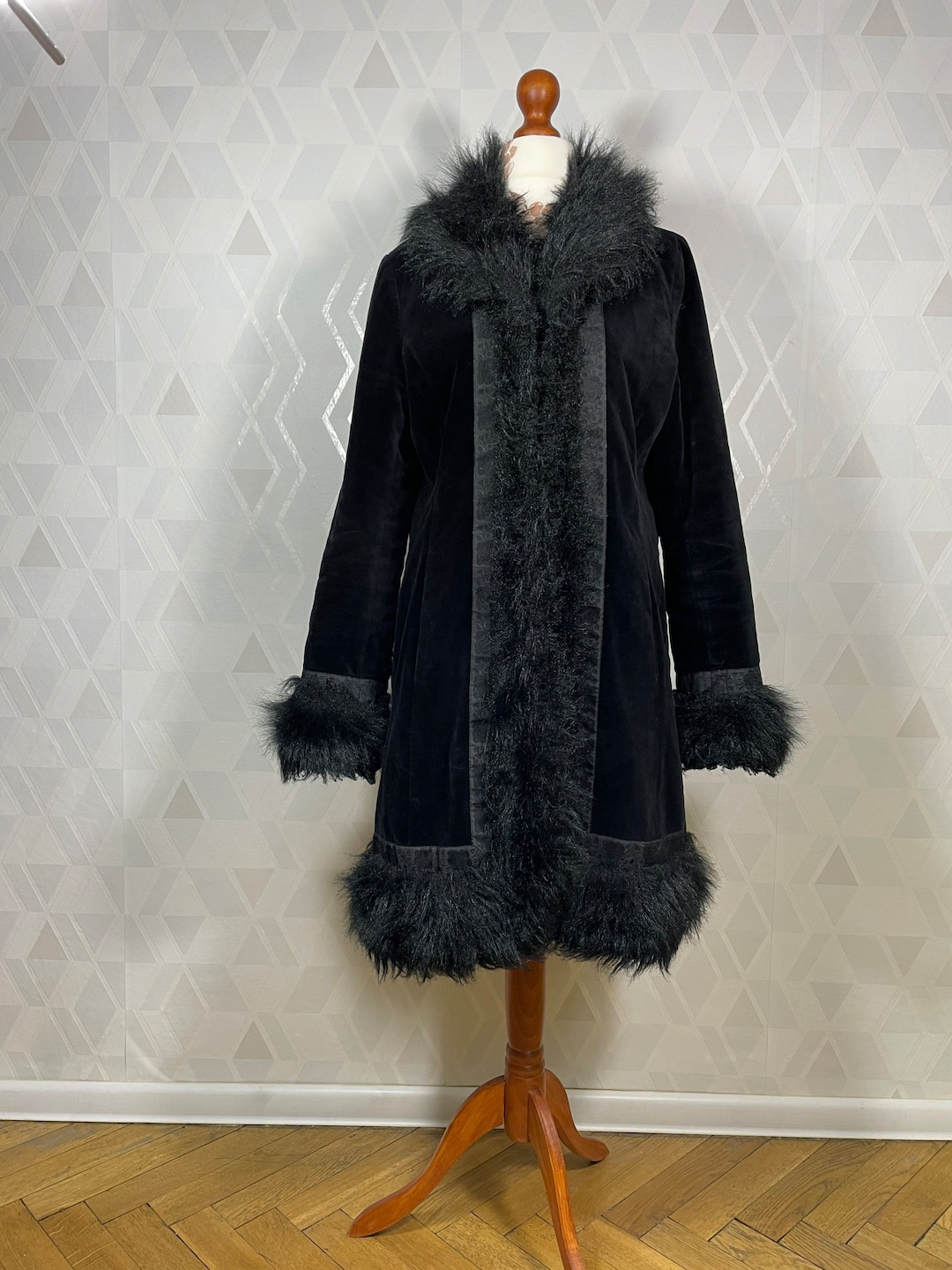 Gorgeous Black Velvet & Faux Fur Vegan Coat. Penny Lane Style Shaggy Hippie Jacket Size S - Etsy