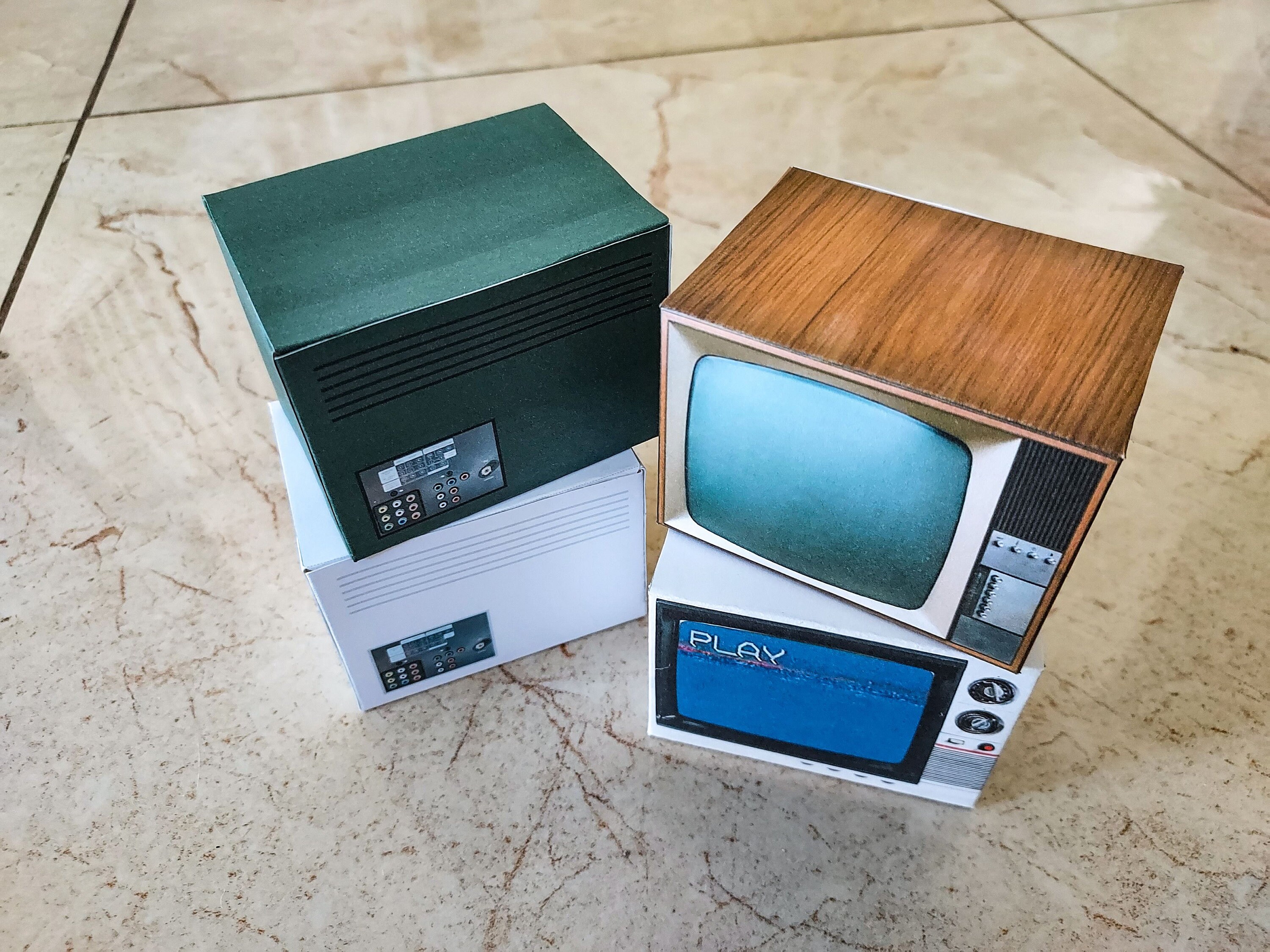 Retro TV Box: DIY Printable PDF - Etsy