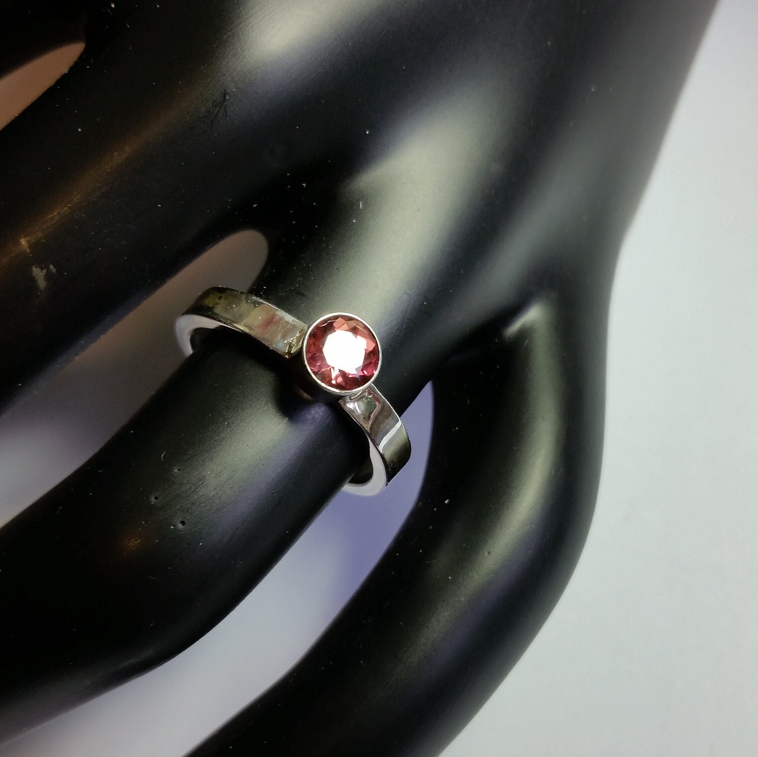 Zilveren ring met roze/rode toermalijn 5 mm facet geslepen - Etsy Nederland