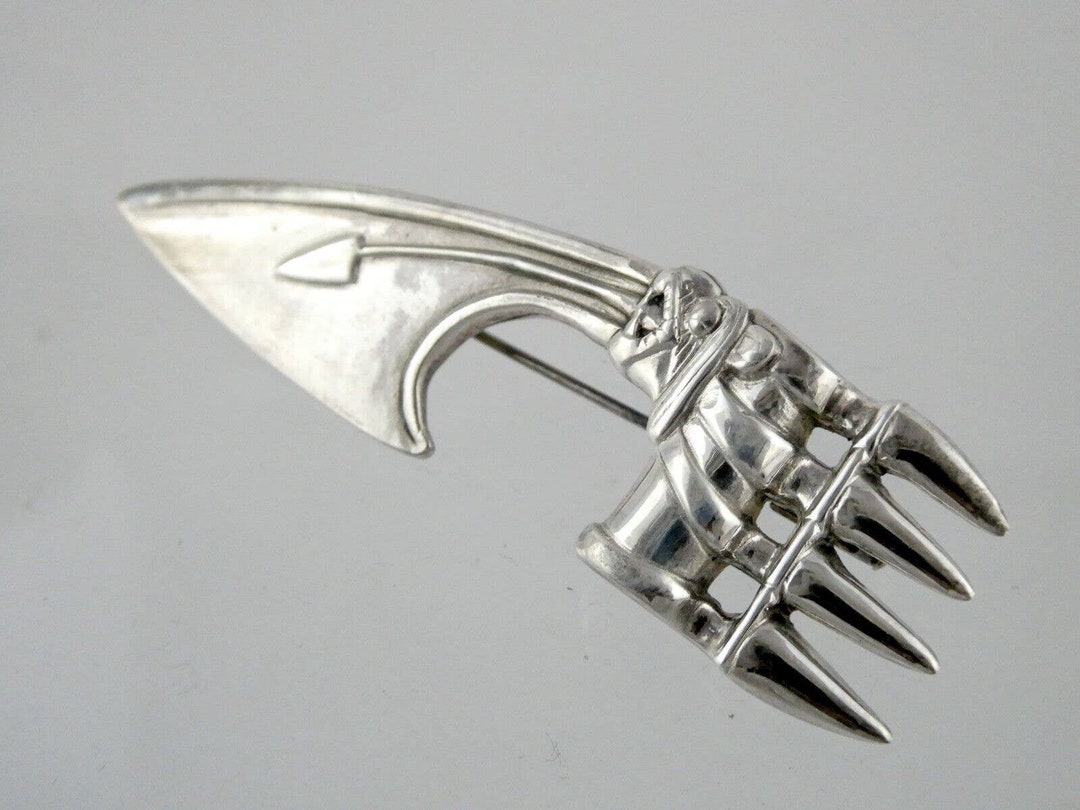 English Sterling Silver Claw Crest Brooch Head Facing Right Mark 925 3 ...