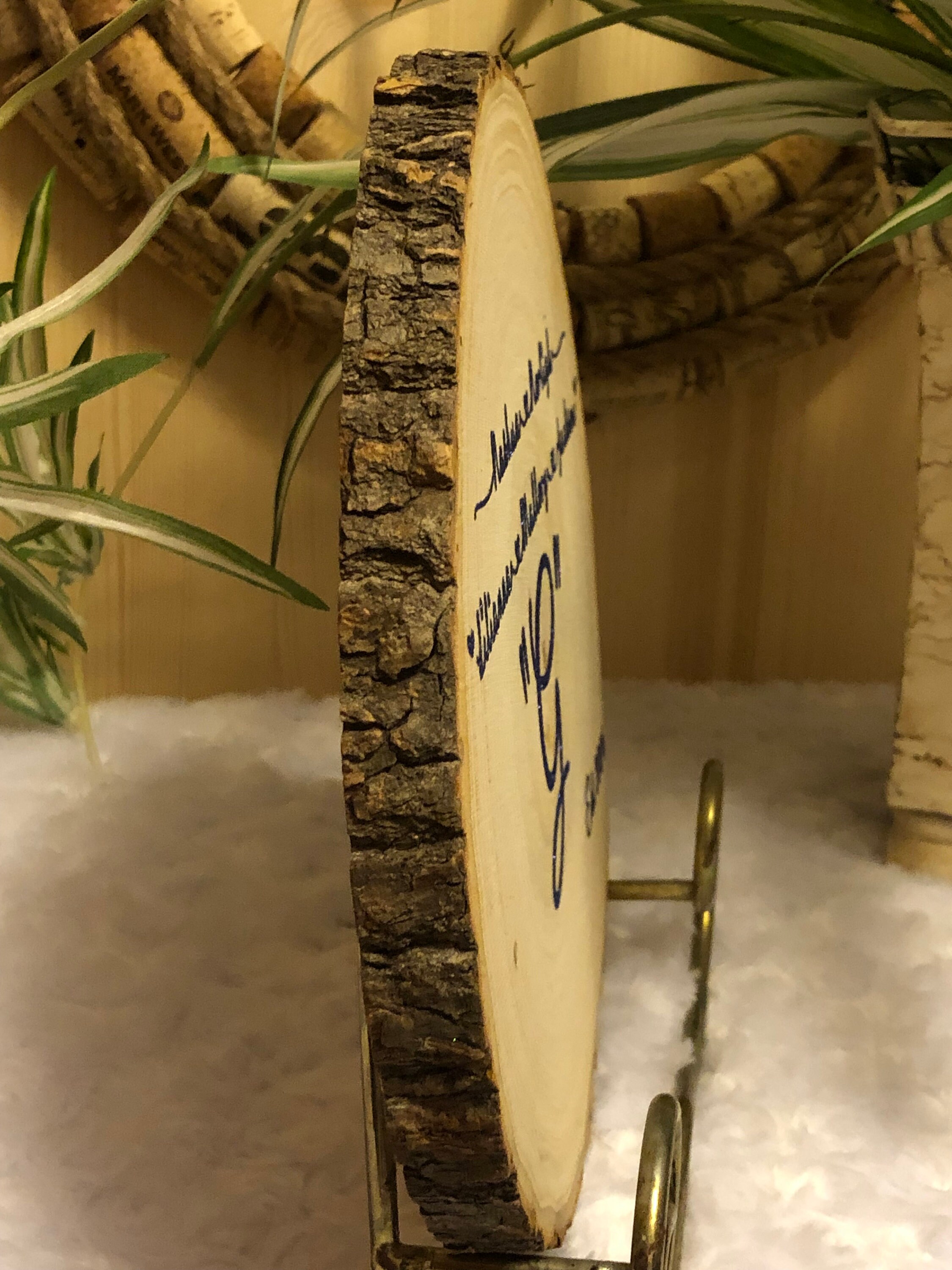 Placa de madera única con nombre, fechas en relieve - Etsy España