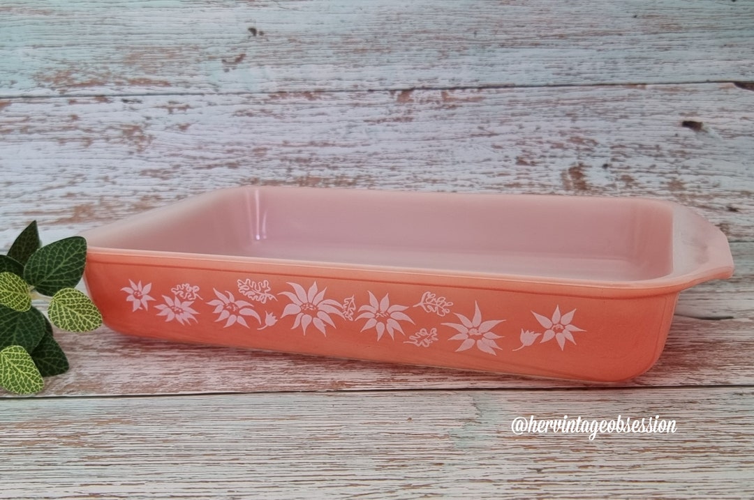 Vintage Agee australian Pyrex Rose Flannel Flower 2.5 Pint Utility ...
