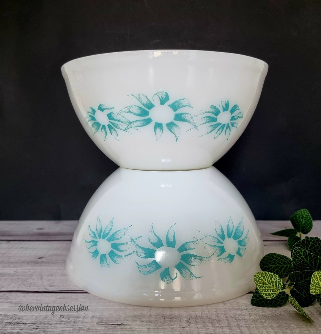 Vintage Australian Agee Pyrex "turquoise Flowers" Flannel Flowers ...