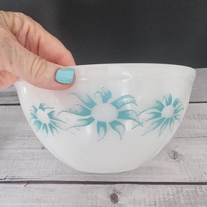 Vintage Australian Agee Pyrex "turquoise Flowers" Flannel Flowers ...