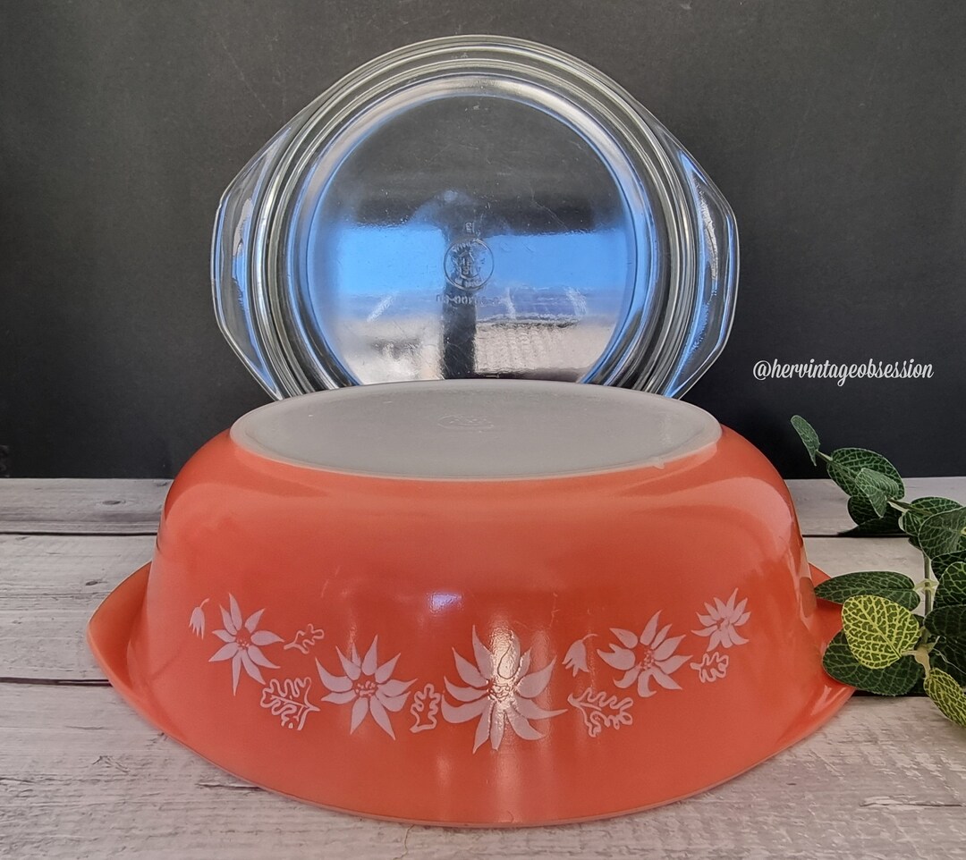 Vintage Agee (australian) Pyrex Rose Flannel Flower CR 300 3 Pint Round ...
