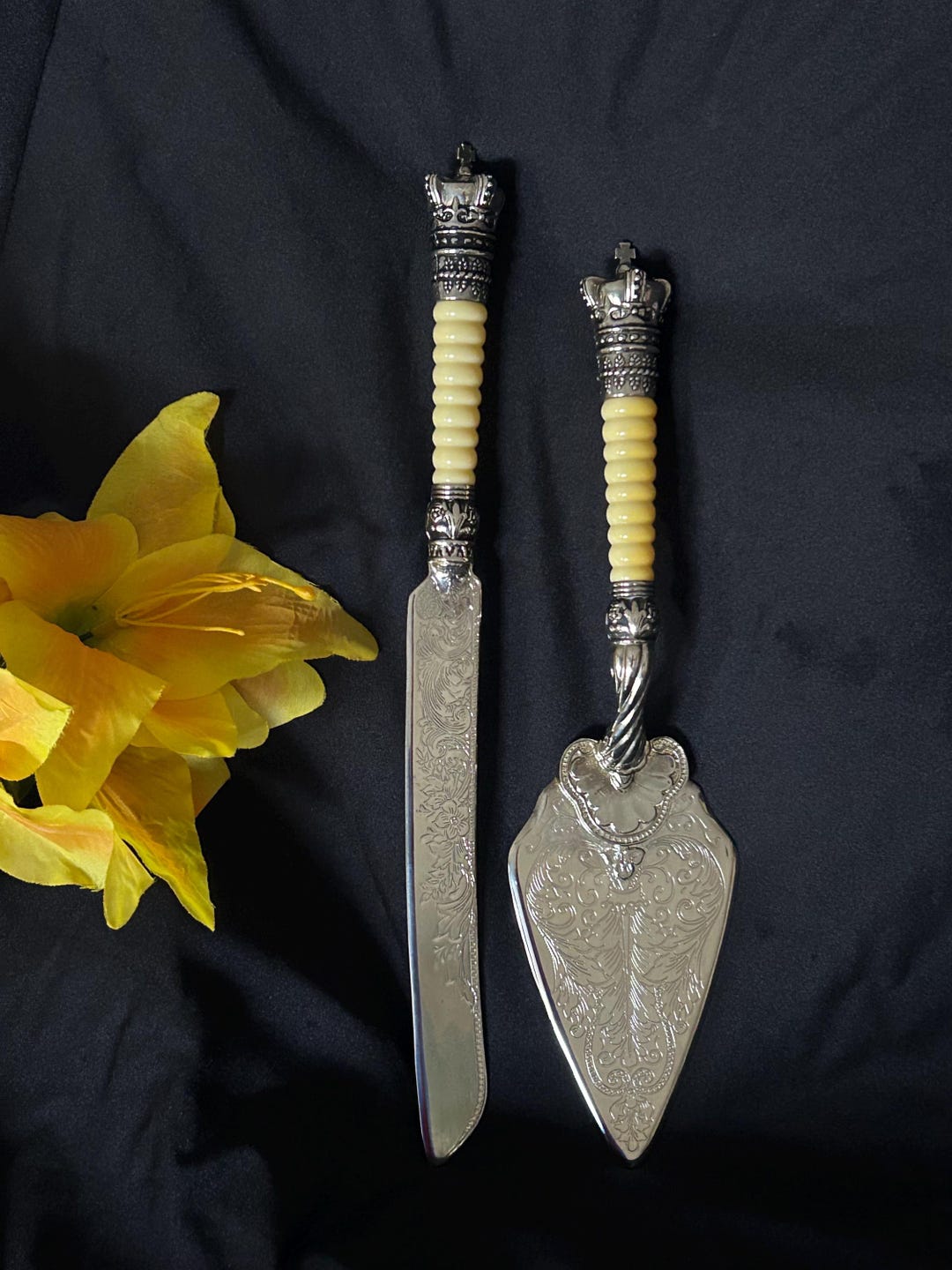 Decorative Crown Silverplate Cake-pie Serving Spatula & Knife Slicer ...