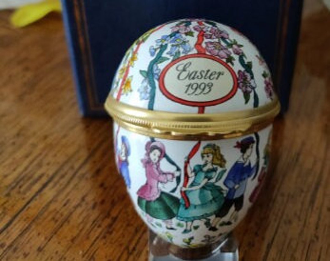 1993 Halcyon Days Enamels Annual Easter Egg Hinged Egg Trinket Box ...