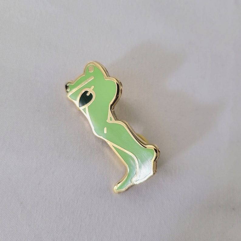 Leg Day Larry Buff Muscle Frog Hard Enamel Pin - Etsy