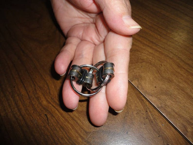 Quiet Bike Chain Fidget Toy, Flippy Chain Stress Reliever, Metal ...