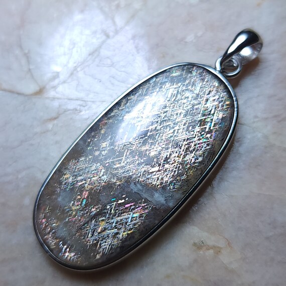 Rainbow lattice sunstone pendant store