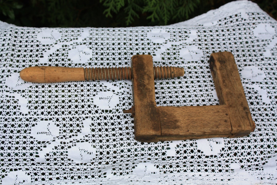 Vintage Wooden Clamp. Vice Clamp, Woodworking Joinery Tool. Screw Clamp ...