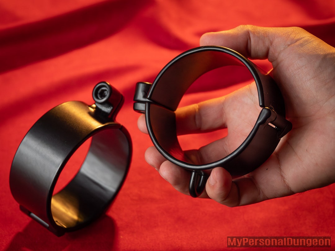 Ready To Ship Steel Ankle Shackles 4cm 16 Wide M Size Dungeon Manacles Steel Restraints